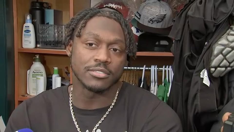 “AJ BROWN’S RAGE: ‘JUST GIVE ME THE BALL AND STOP COMPLAINING!’ – THE ...