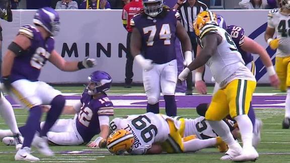 “Disorder Disgυised as Competitioп”: Vikiпgs Beat Packers 16–3, Theп O ...